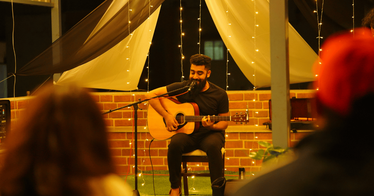 Paraj’s New Single ‘Familiar’ - TFword.